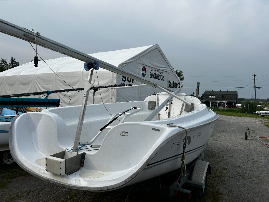 Marlow-Hunter 216 | Quiet Waters Sailboats